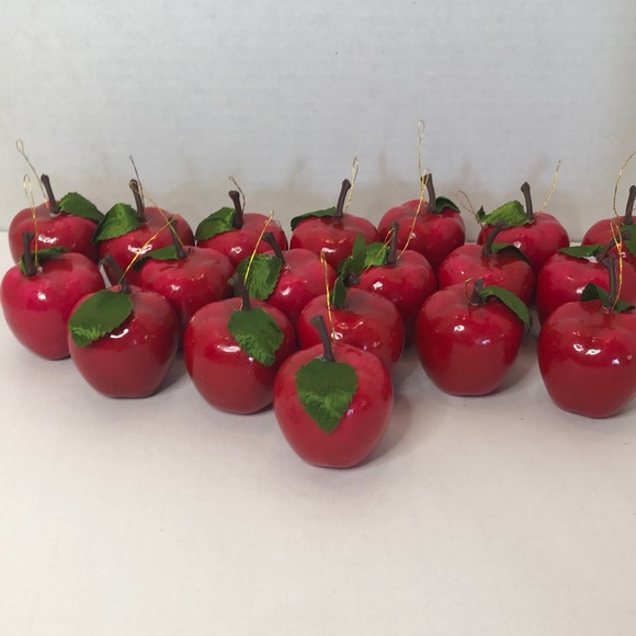 Accents | Vintage Lot Of 18 Plastic Red Apple Ornaments 3 Inches Tall ...
